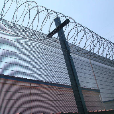 Prison Highway Anti Climb Security Fencing 358 Wire Mesh 76.2x12.7mm ...