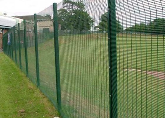 4.0mm Square Post Anti Climb Security Fencing Flat Panel With Y Arms