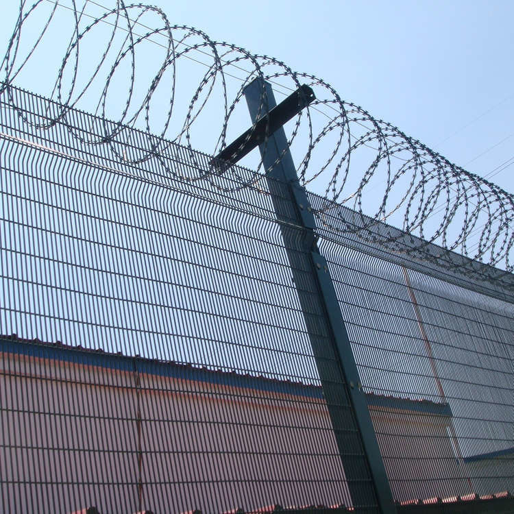 Razor Barbed Wire 358 Anti Climb Security Fence Prison Airport Welded Mesh