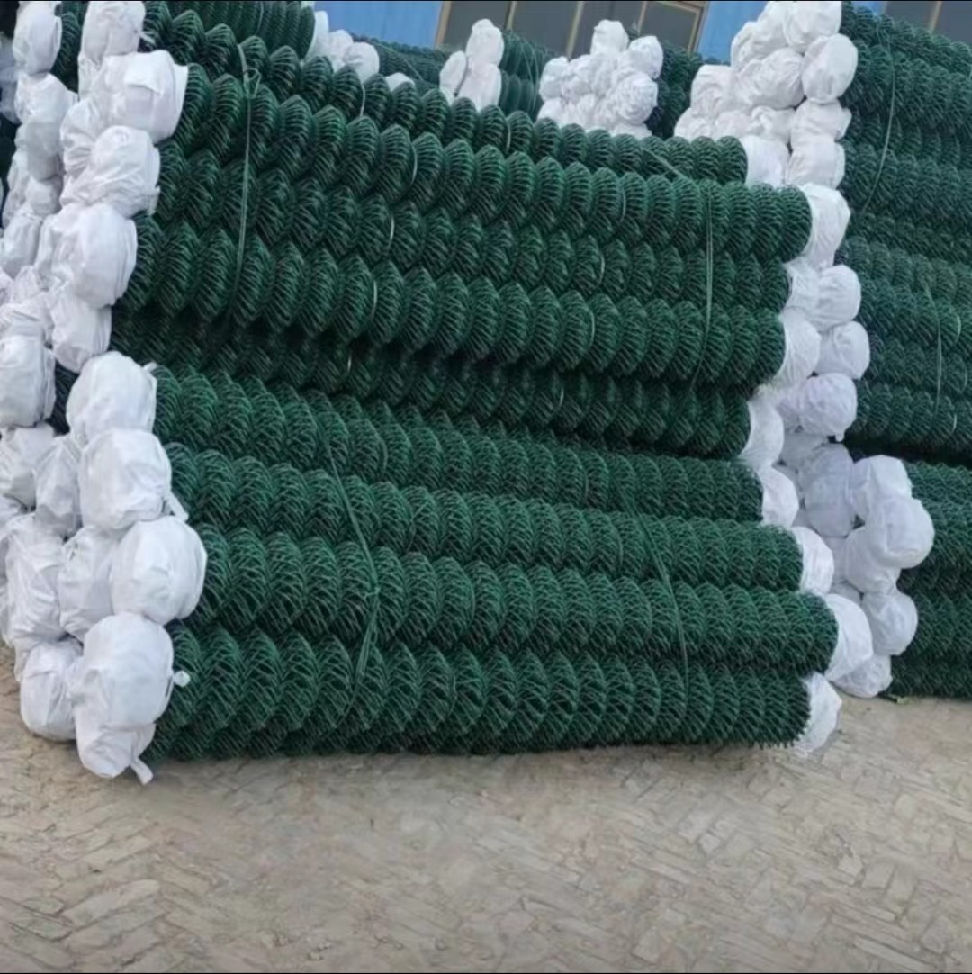Hot Dipped Galvanized Cyclone Wire Mesh Fencing 8 Ft Roll Pvc For ...