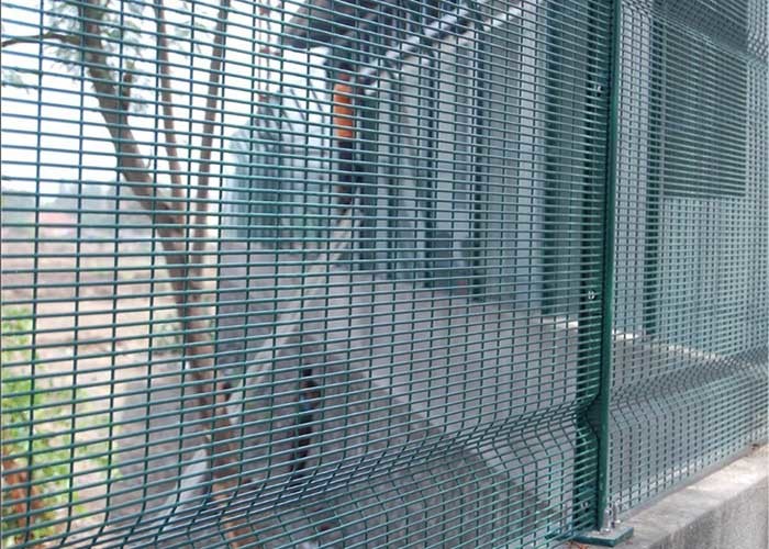 Prison Mesh 358 Electro Galvanized Powder Coated Mesh Fencing